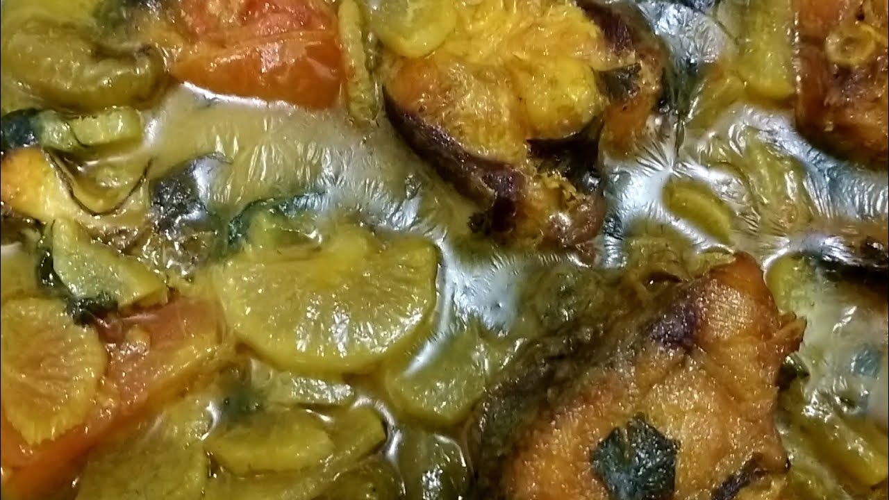 Mula with Fish Curry //মুলা দিয়ে মাছ//Mula ranna//মুলা রান্না // Ahnaf ...