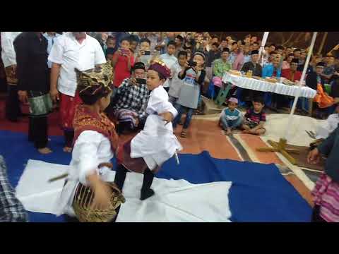 Tari Cangget Sai Ragah(Laki) \