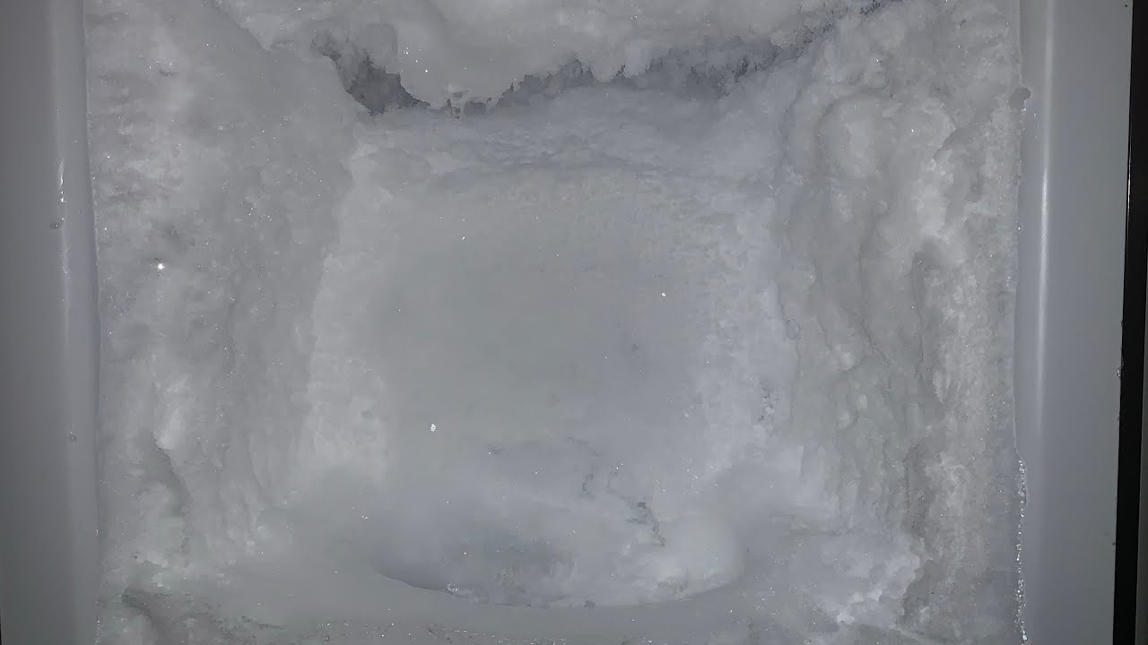 HUMIDIFIER FREEZER FROST CAVE/ MY FAVORITE /EATING FROM FREEZER - YouTube