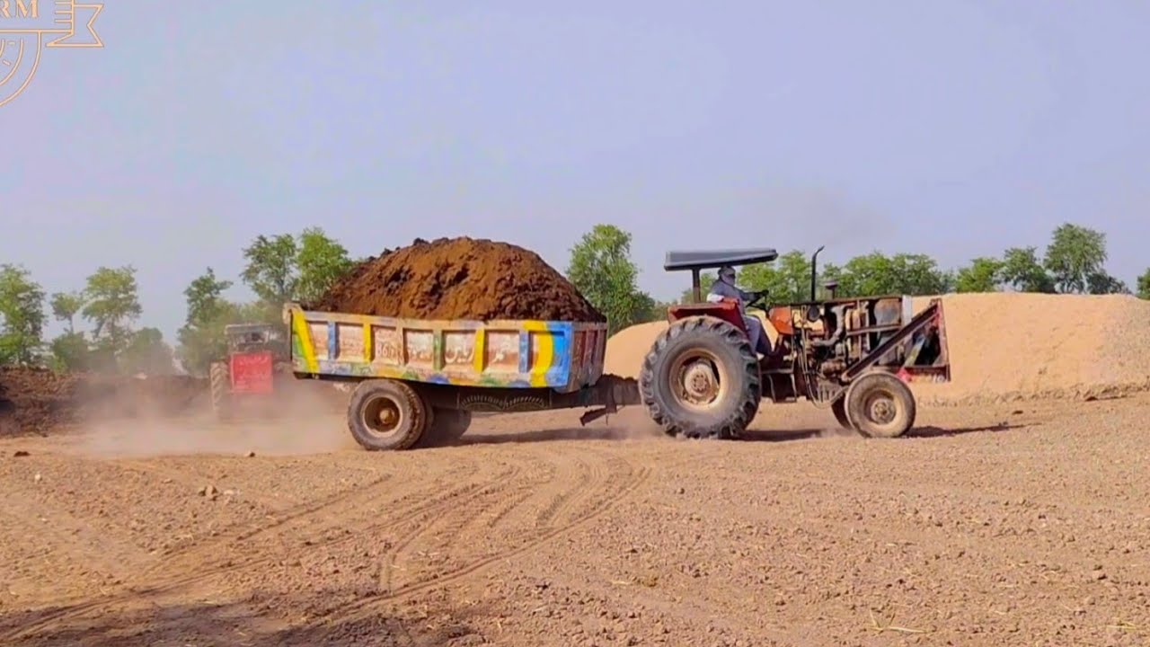 Loaded trolley Tractor 🚜 moving | tractor with load trolley | Massey ...
