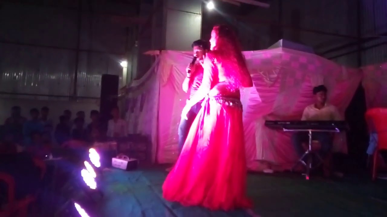 # Singer prince Raja ka super hit stage show Gaya amri me hua dance ke ...
