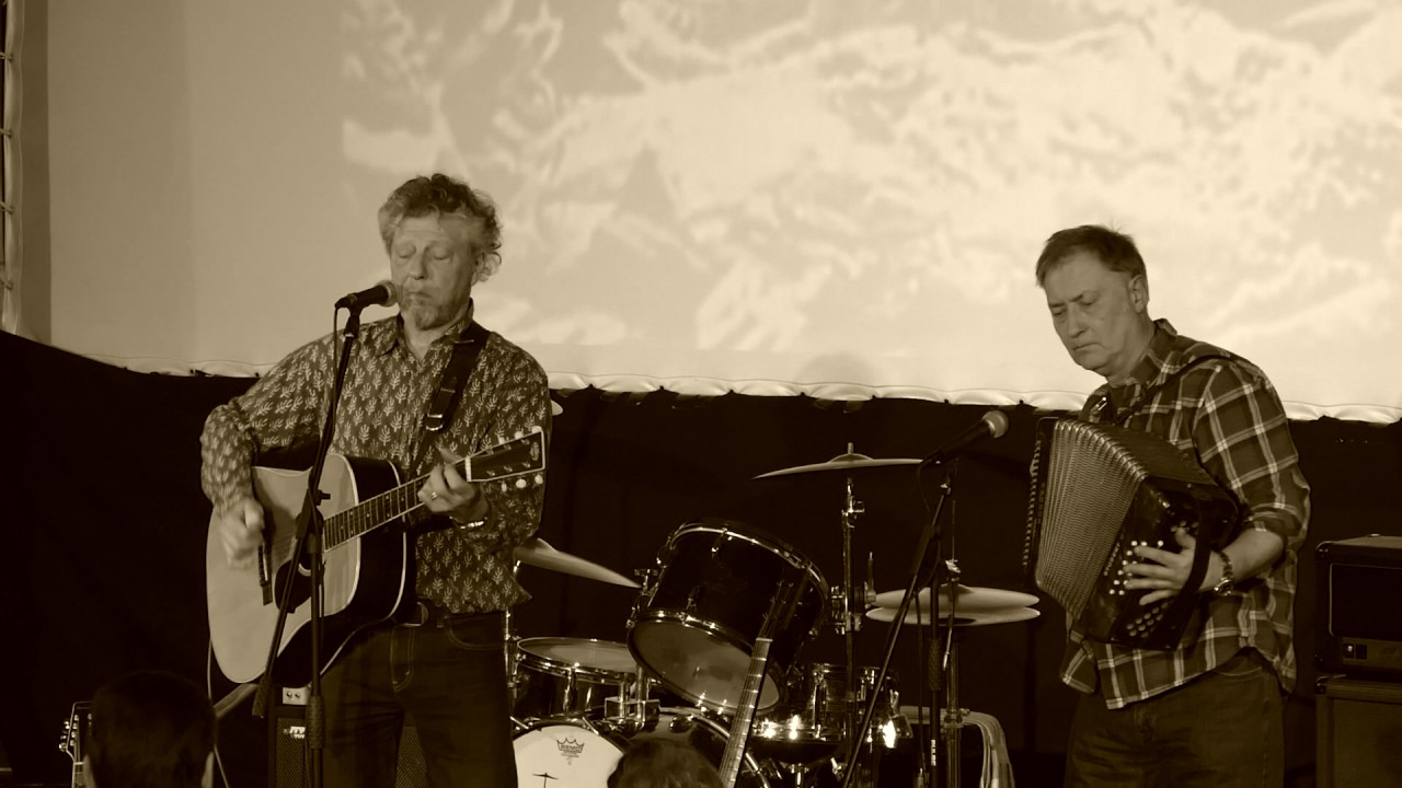 Roger Hubbard & Richard Studholme "Jazzman" (Ed Holstein) - YouTube