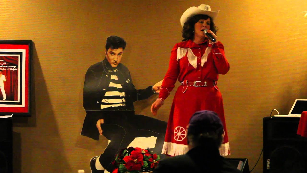 Patsy Cline tribute artist sings 'Your Cheatin' Heart' Nov 2015 - YouTube