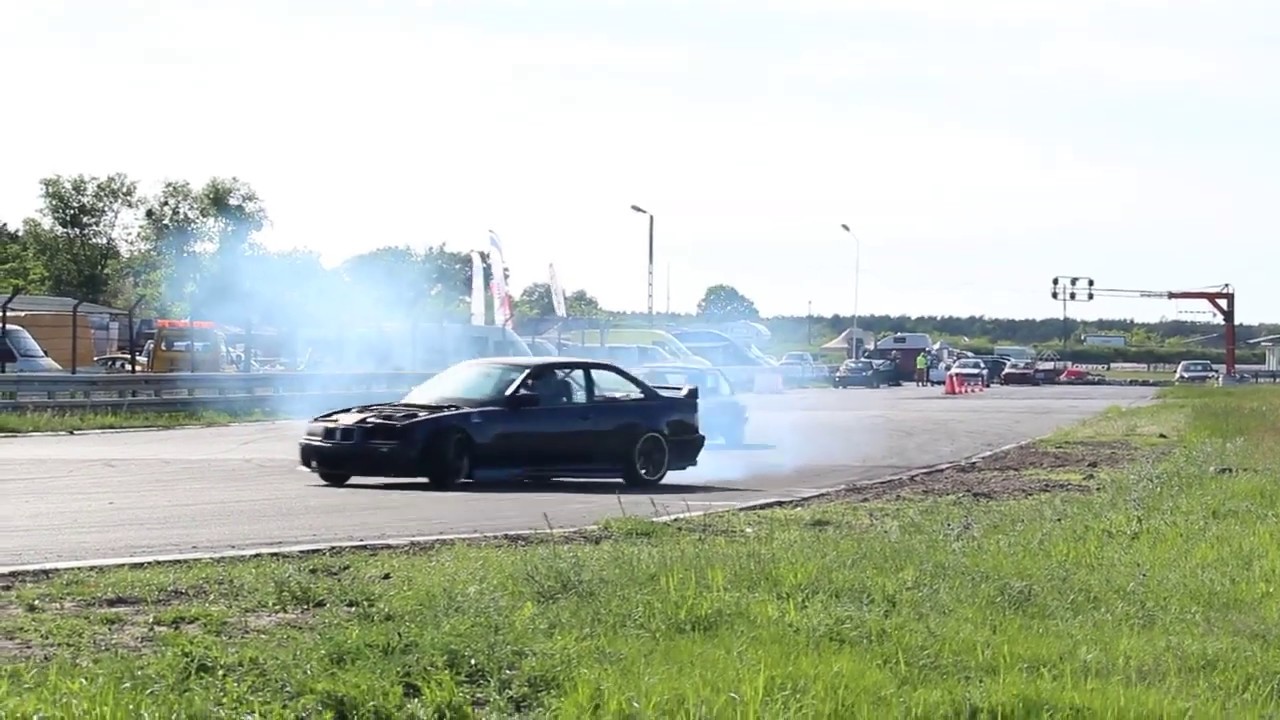 Drift Trophy Toruń 2019 Runda 1 TOP 32 Andrzejewski vs Hryniewicz - YouTube