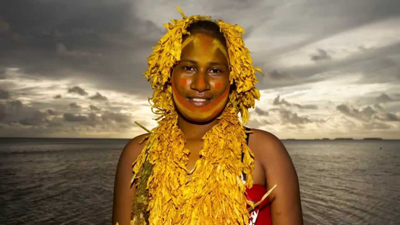 Life On A Vanishing Atoll - YouTube