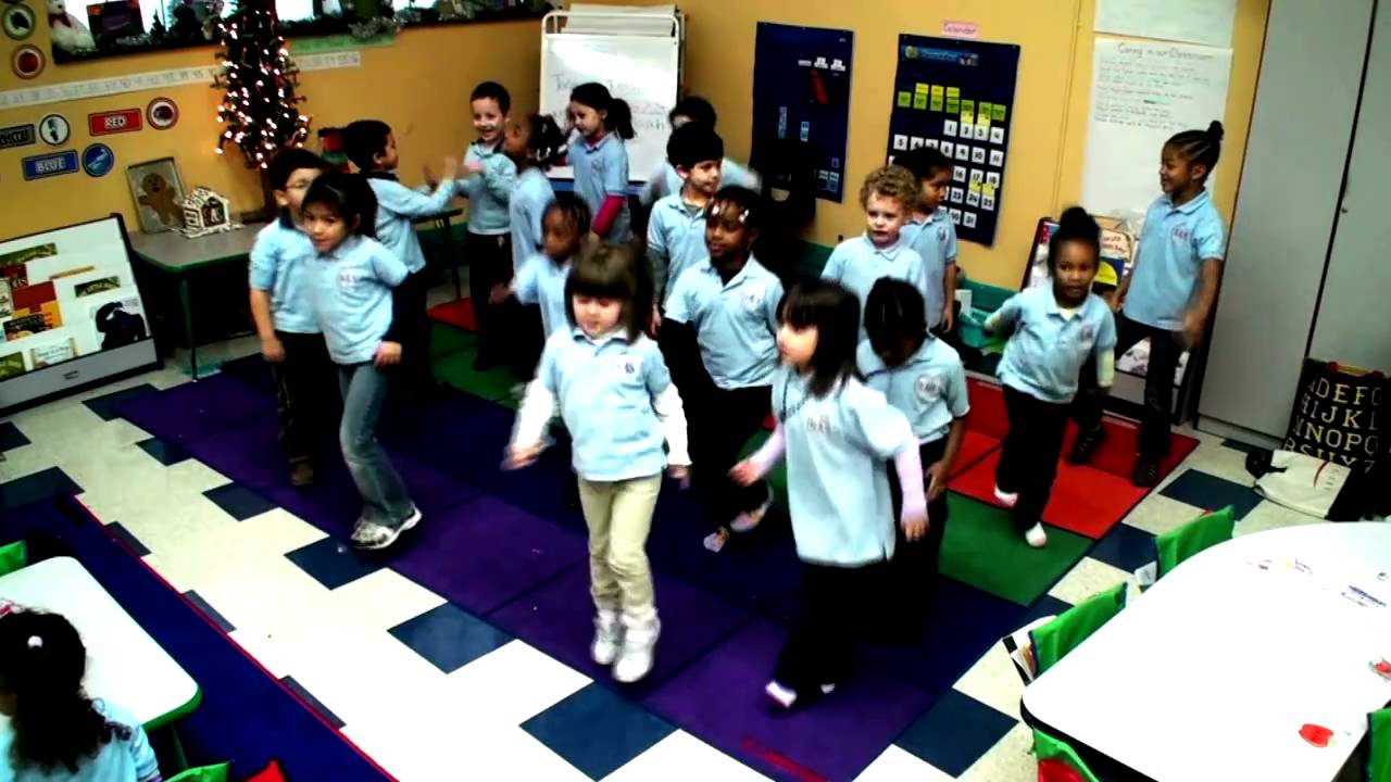 Kindergarten students are proudly performing Tony Chestnut - YouTube