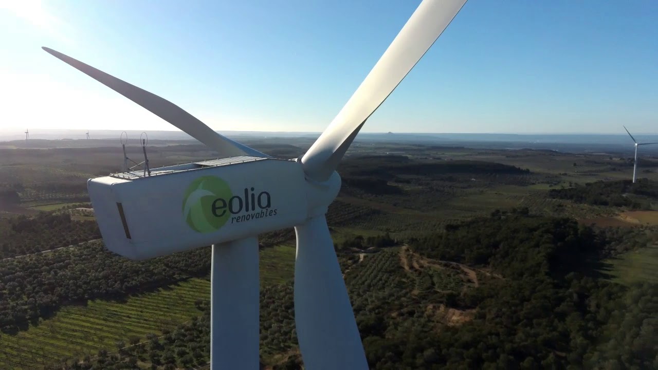 Molinos de viento modernos - YouTube