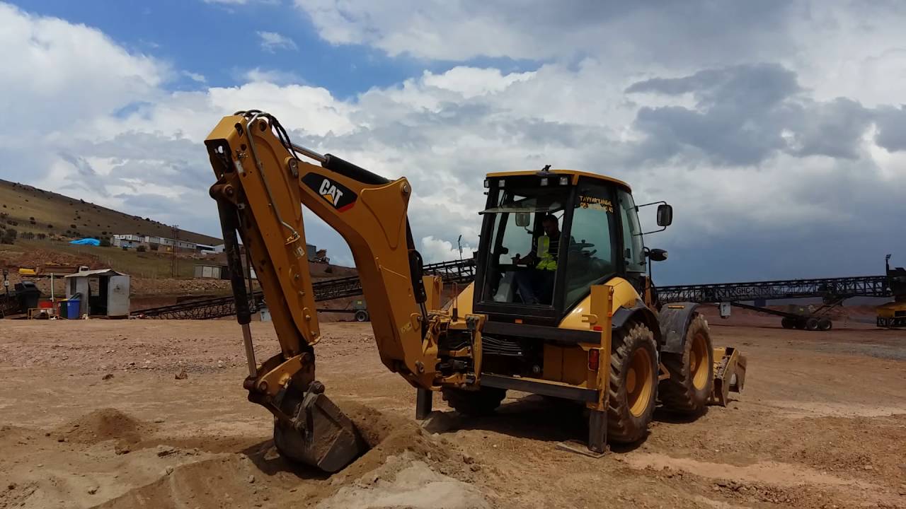 Cat 444f Beko loder - YouTube