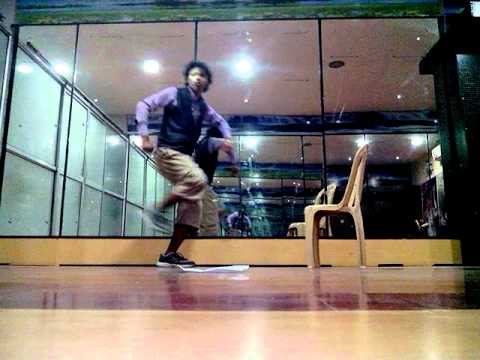 AMAZING TOY ROBOTING DANCE BY MITHUN KUMAR.3gp - YouTube