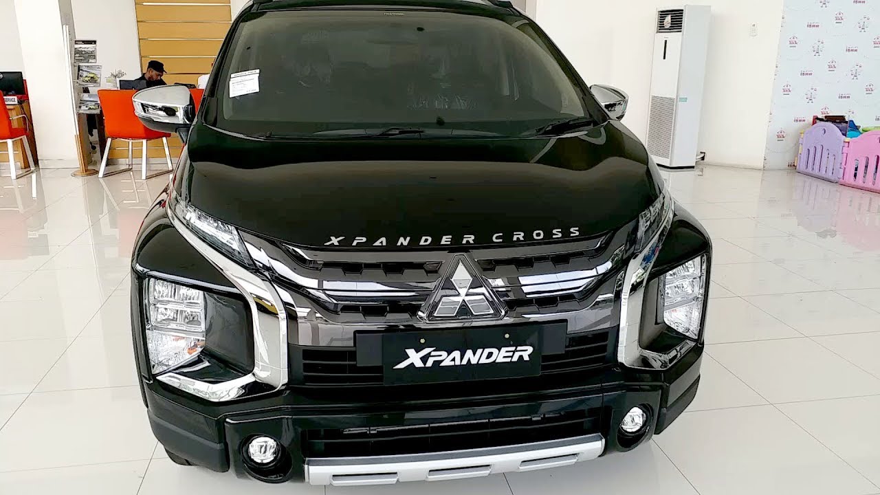 MITSUBISHI XPANDER CROSS ULTIMATE BLACK - YouTube