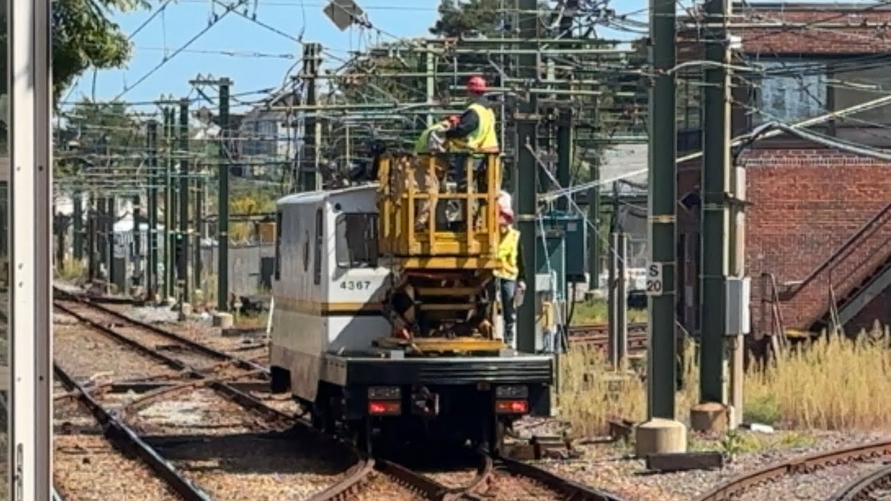 WIRE CAR SPOTTED (MBTA Blue Line Ride) - YouTube