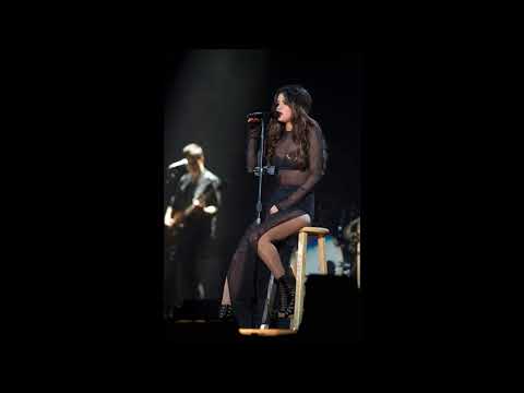 Selena Gomez`s Legs and Feet in Tights 4