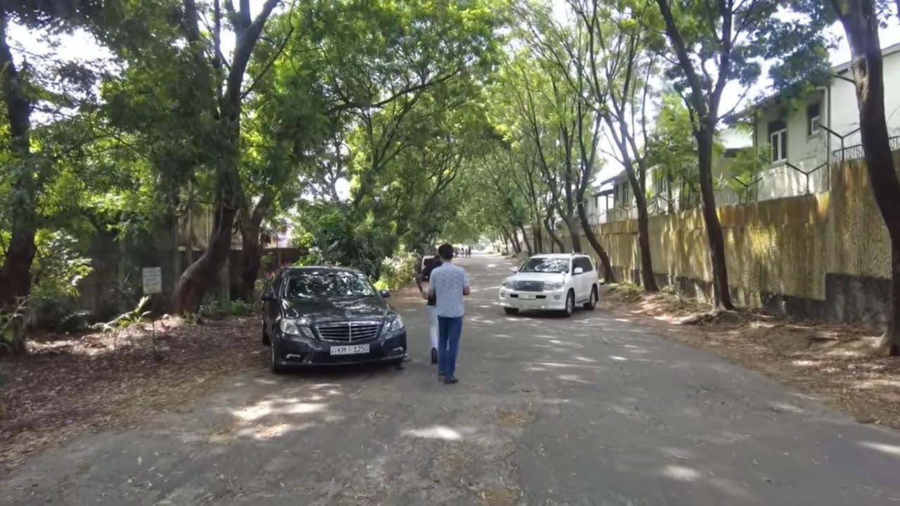 Day 203 : දෙවෙනි ඉනිම on location - YouTube