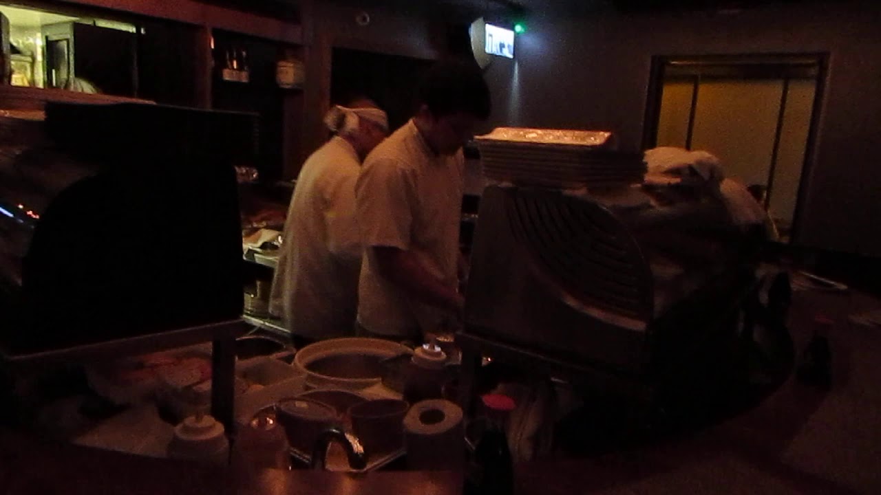 Moon - Sushi Bar Tel Aviv Bugrashov st. Shef Dong - YouTube