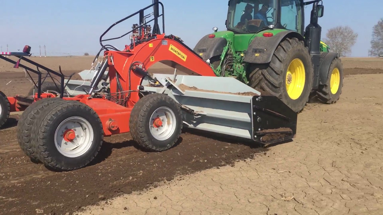 Topcon 2D system installed on the leveling blade - YouTube