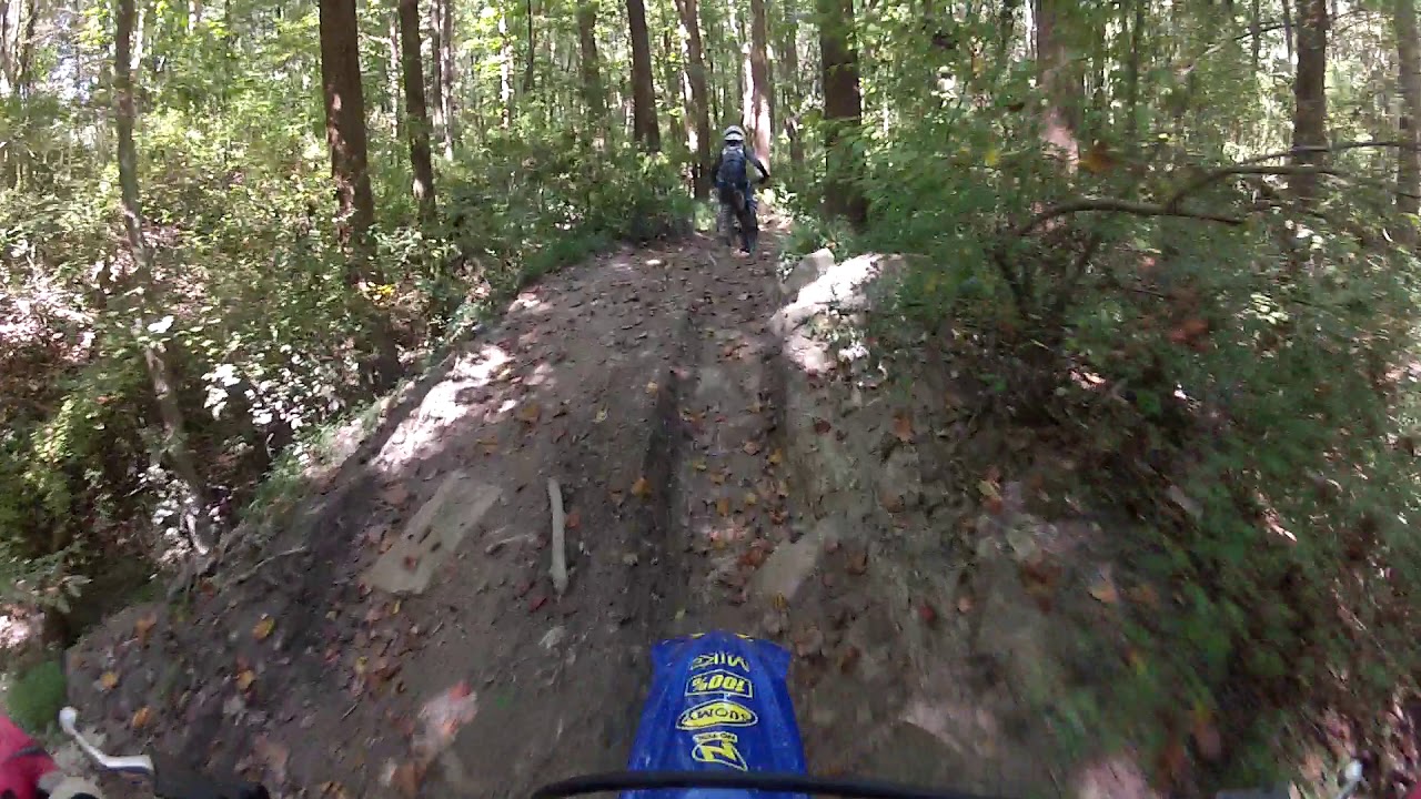Interlake trail ride on dirt bikes - YouTube