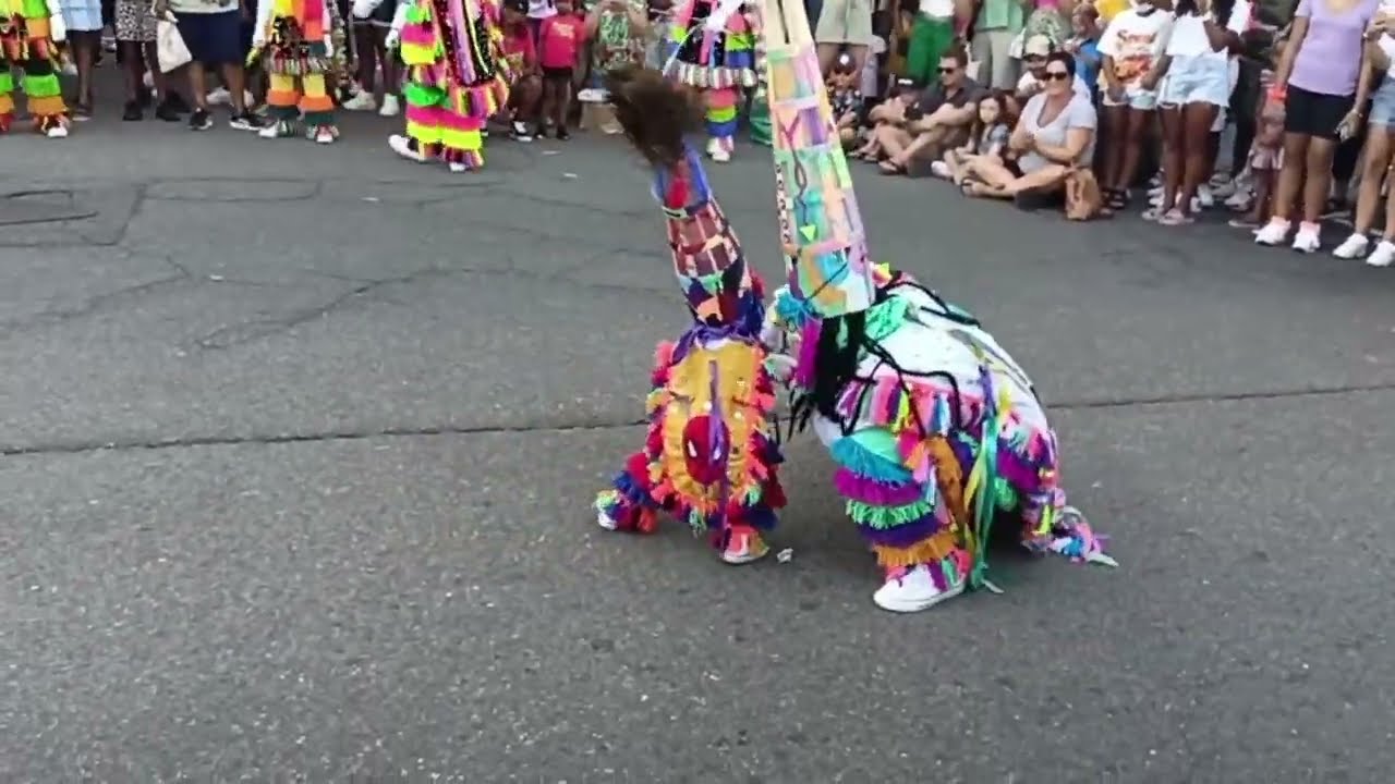 Bermuda Traditional Gombey Dance - YouTube
