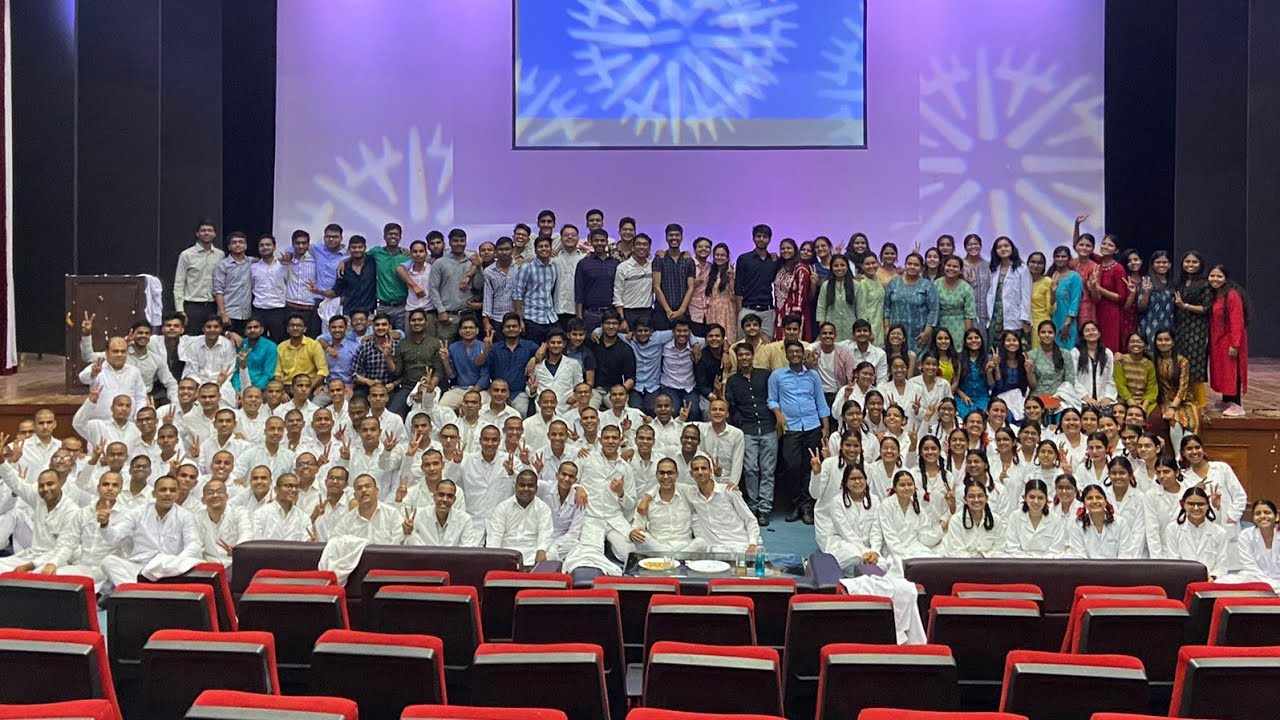 Orientation Program of batch 2021 in RDMC BANDA || WHITE COAT CEREMONY ...