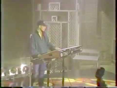 Soul Train 86' - Louie Ski Carr with Cutty Finger Salute! - YouTube