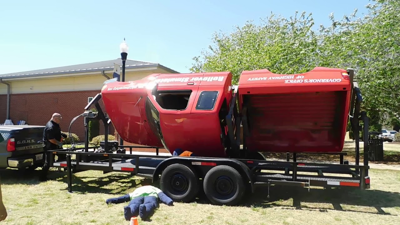 Rollover Simulator at Public Safety Day - YouTube