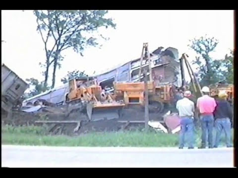 SOO derailment at Adeline, Illinois 1989 Clean Up- Auto racks- Model ...
