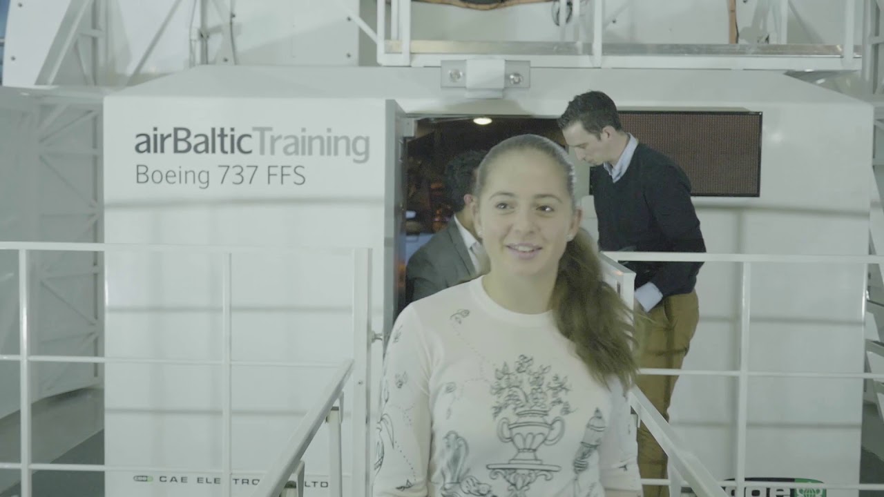 Alona Ostapenko Flies B737 Simulator at airBaltic Training Center - YouTube