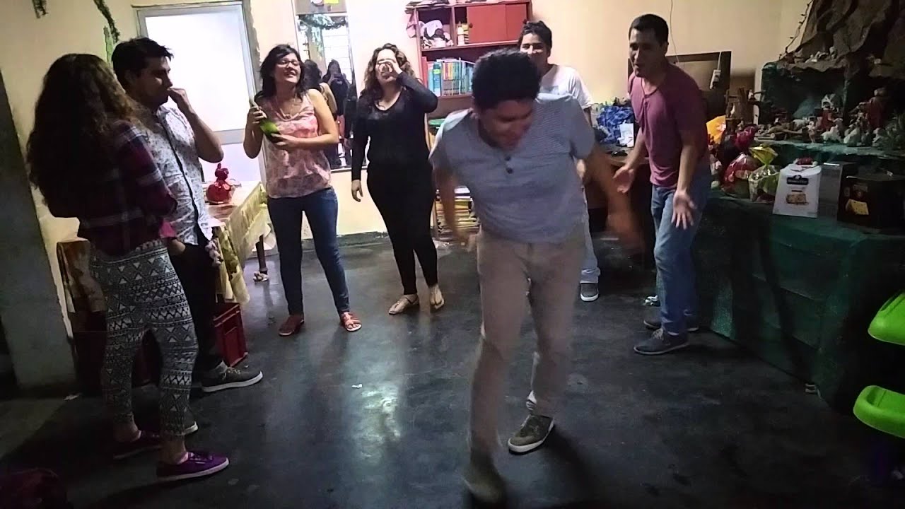 Baile del Pirulino - YouTube