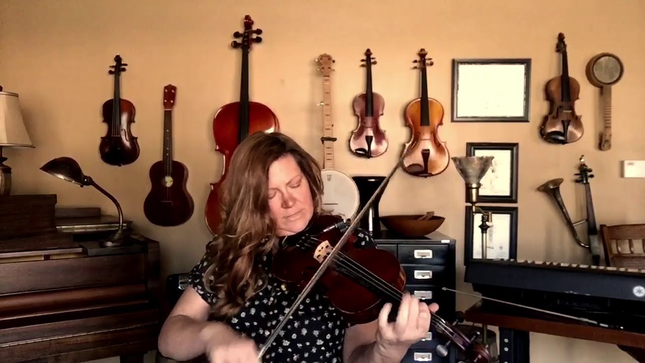 Sarah the Fiddler - I Don’t Love Nobody - YouTube