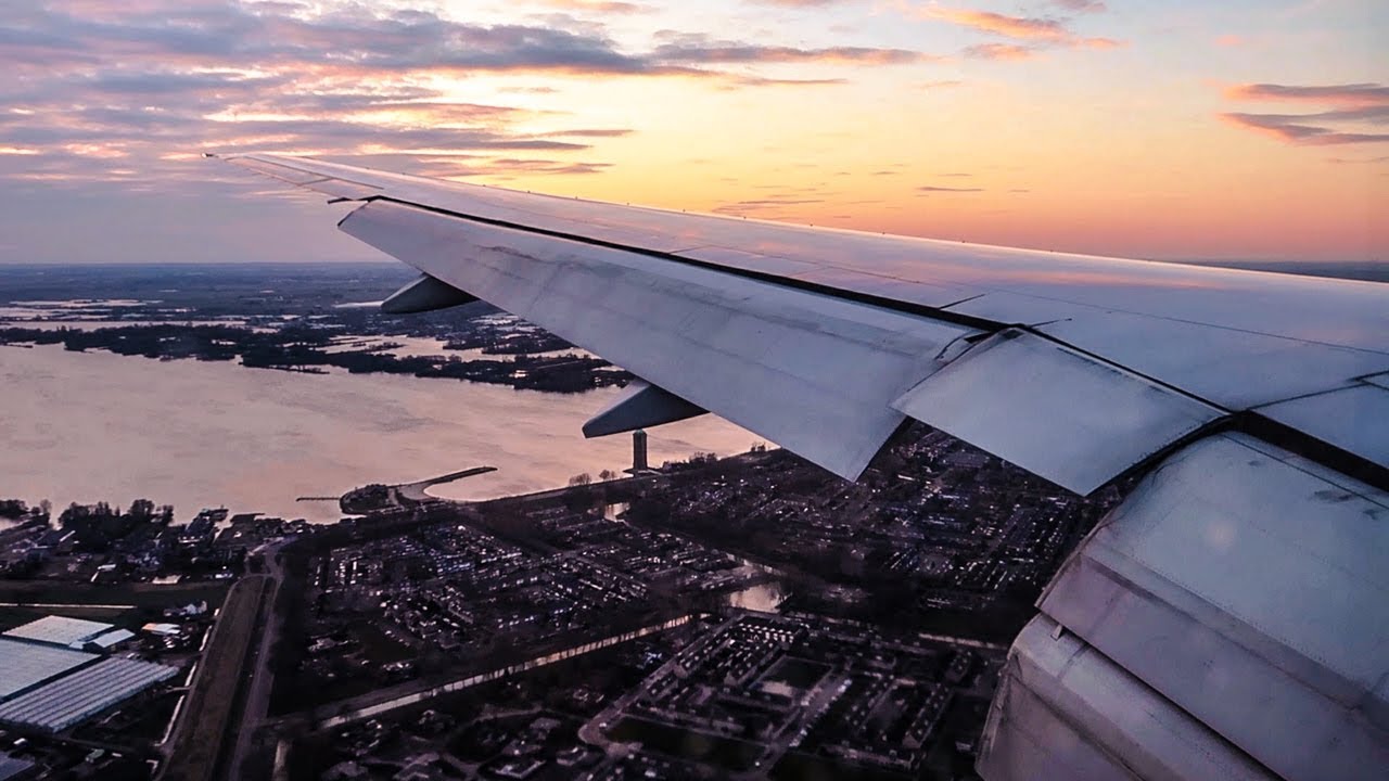 KLM Boeing 777-200ER SUNSET LANDING at Amsterdam Schiphol Airport (AMS ...