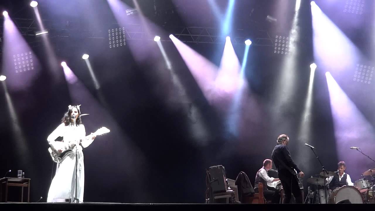 PJ Harvey - Angelene (Live) - Musilac, Aix les Bains, FR (2011/07/15 ...