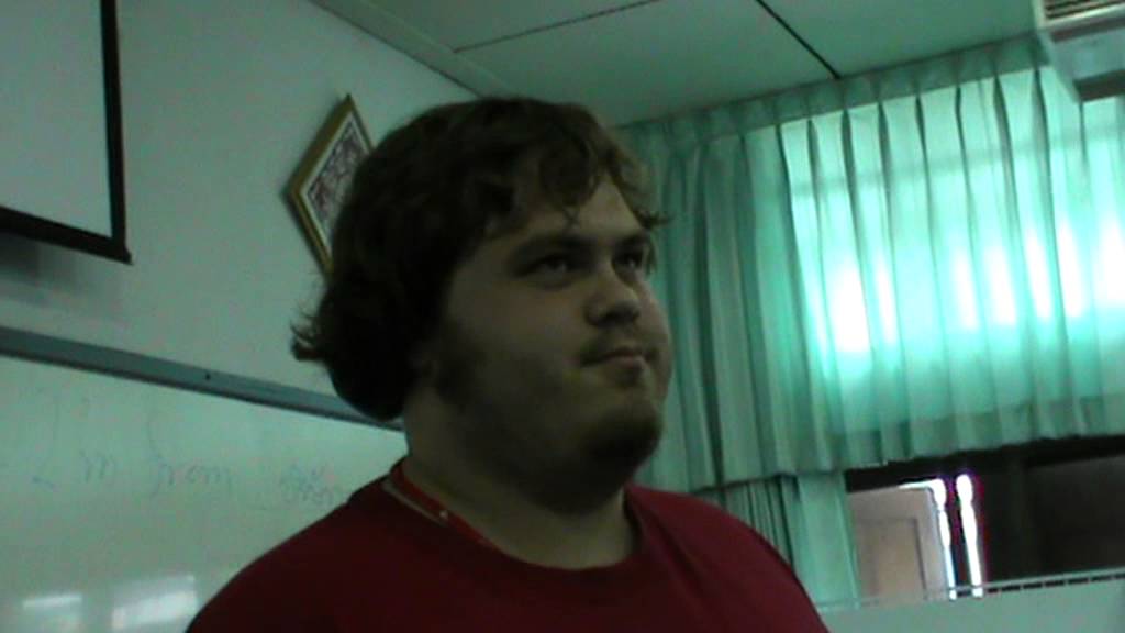 Kurt Baer Speak Thai at R.M.U . - YouTube