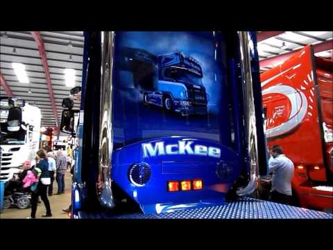 McKee Scania V8 164L - 580 - YouTube