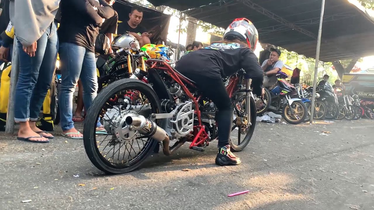 Indonesian Drag Bike Racing Wer Wer - YouTube