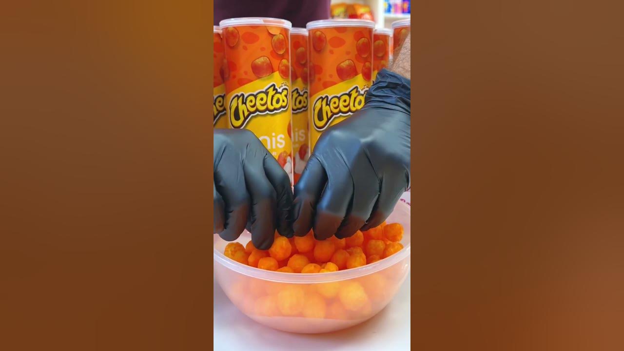 Cheetos Minis Cheddar | Читос сырные шарики Crunchy - YouTube