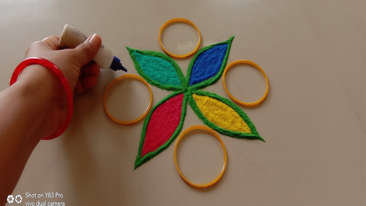 Simple,beautiful and quick rangoli for beginners/Creative and unique ...