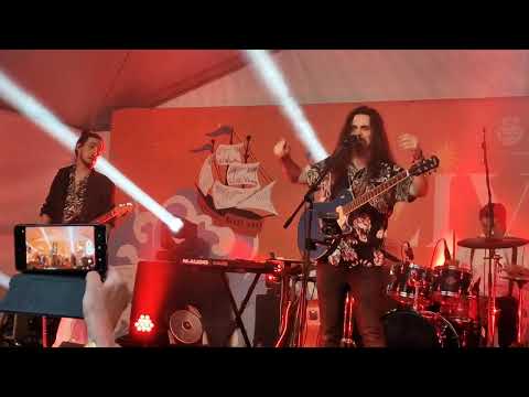 Krod com Lee Jones e banda na Feira do Livro no Funchal