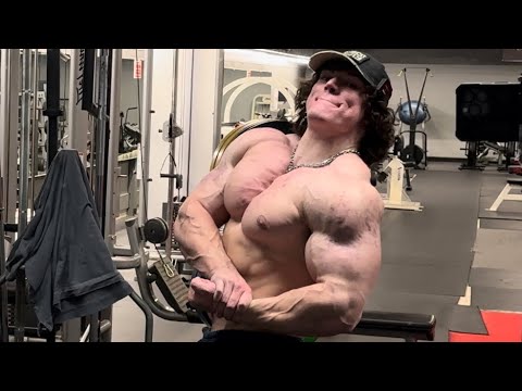 Spring Bulk Day 102 - Chest - YouTube