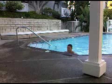 pool jump fart - YouTube