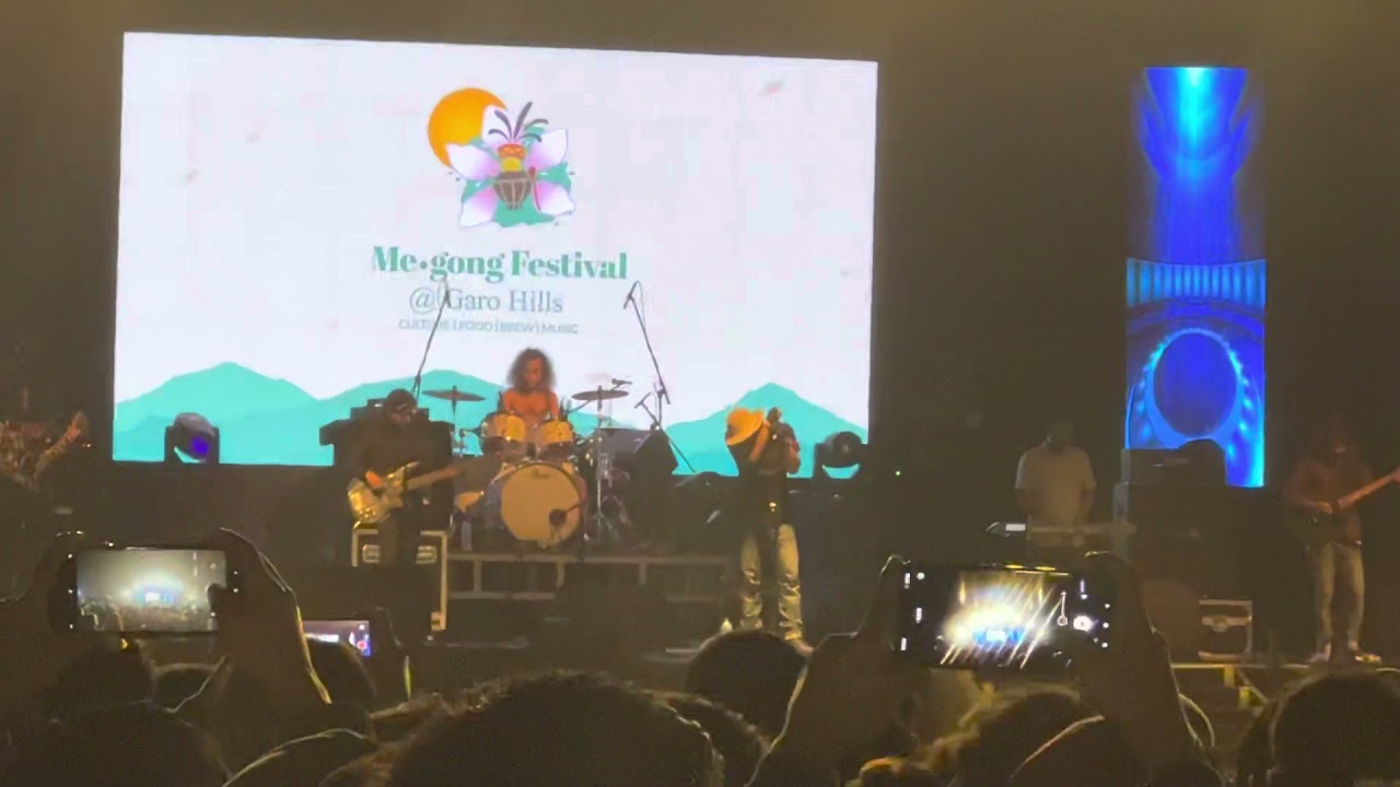Randi Mikchi / Da Suraka band live performance at Megong Festival - YouTube