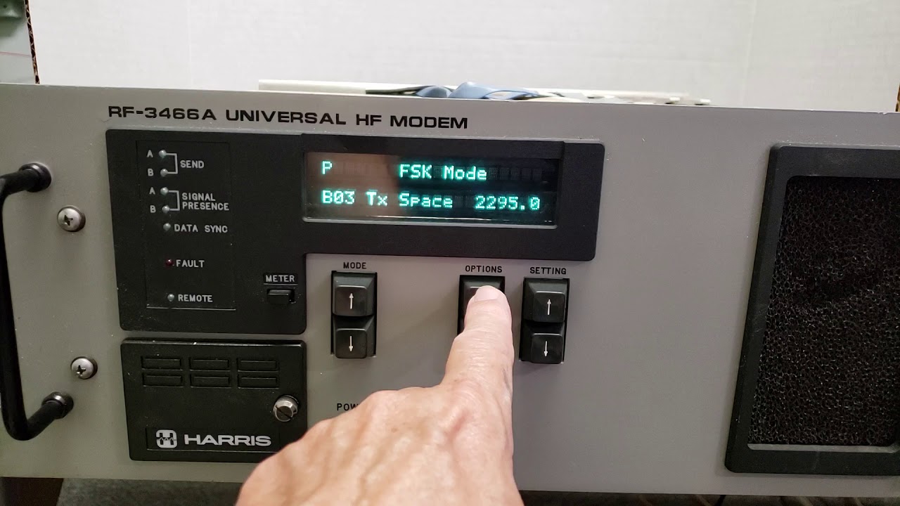 Harris RF-34466A Universal HF Modem Test - YouTube