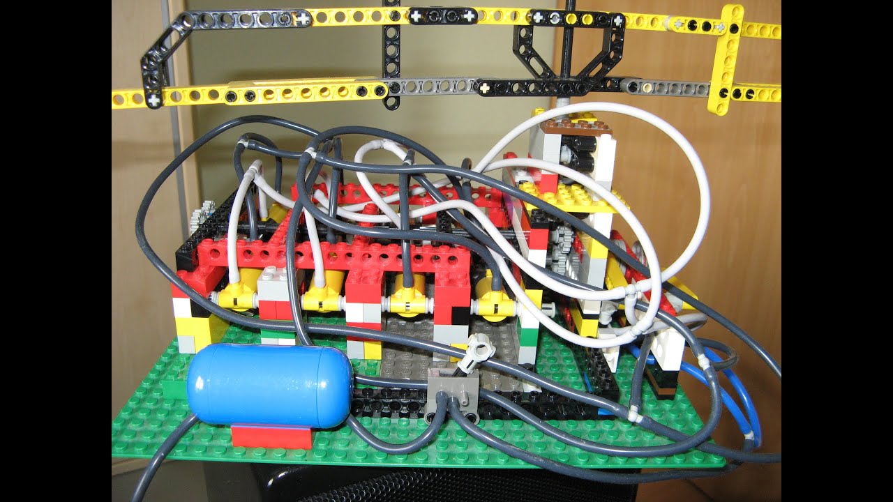 Lego Pneumatik V8 an Airbrush Kompressor - YouTube