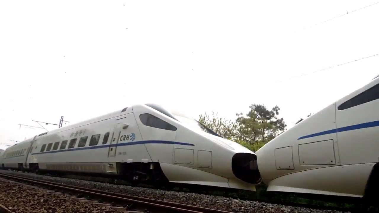 CRH5A+CRH5A, China High Speed train 中國高速列車 (D5702/3武昌至宜昌東, Wuchang to ...