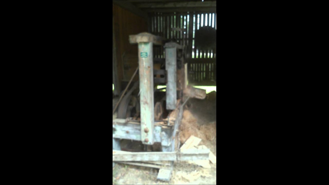 Shingle Mill in operation - YouTube