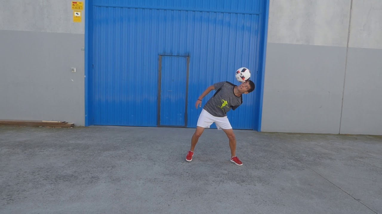Adrián Nieto - Magic Freestyler - YouTube
