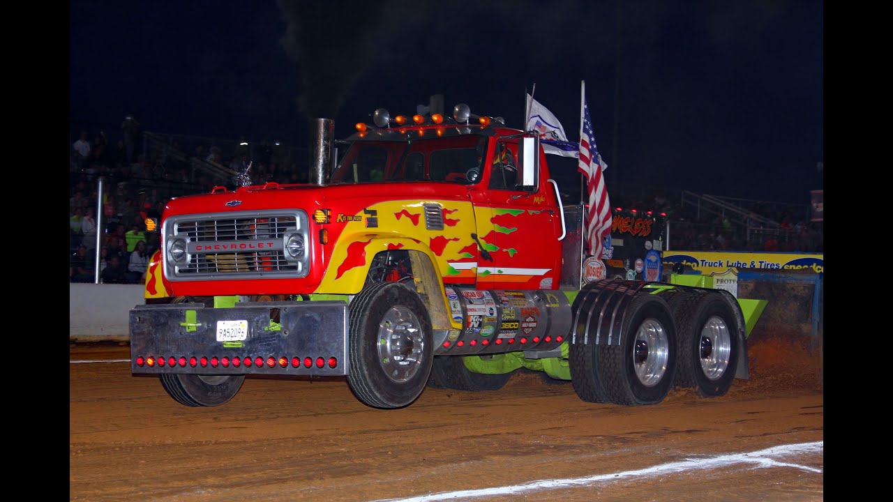 Ground Pounding Hot Rod Semi Trucks Pulling At The Buck - YouTube