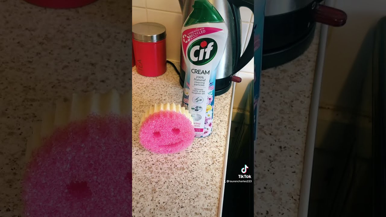 Hob clean using Cif Cream Cleaner & Scrub Mommy - YouTube