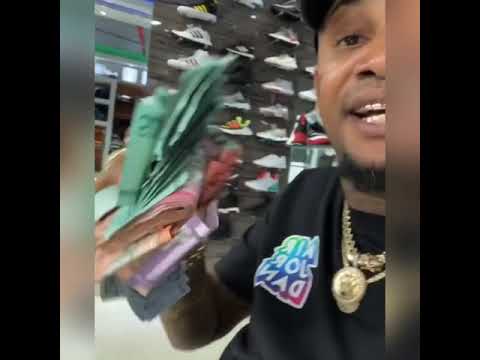 Kon3viga compra j balvin falsificado  Según los fanaticos