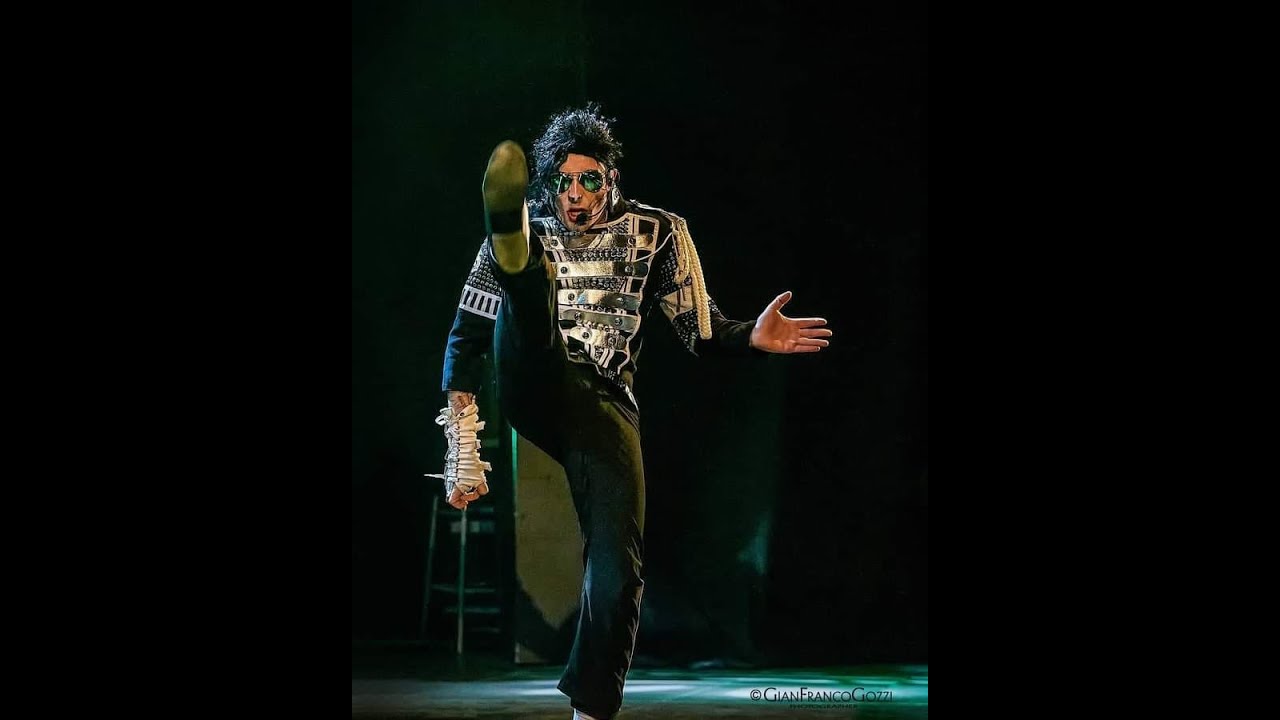 JACKSON MANIA - YouTube