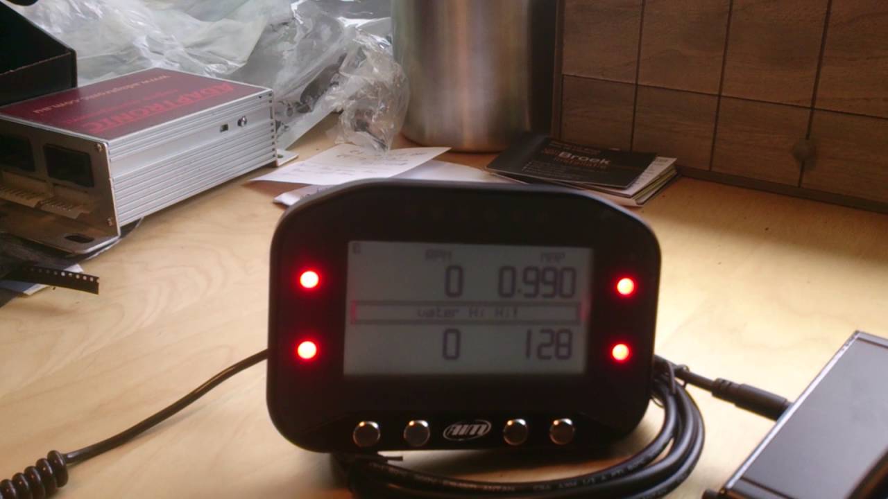 Adaptronic 420D ECU with a AIM G-Dash Display - YouTube