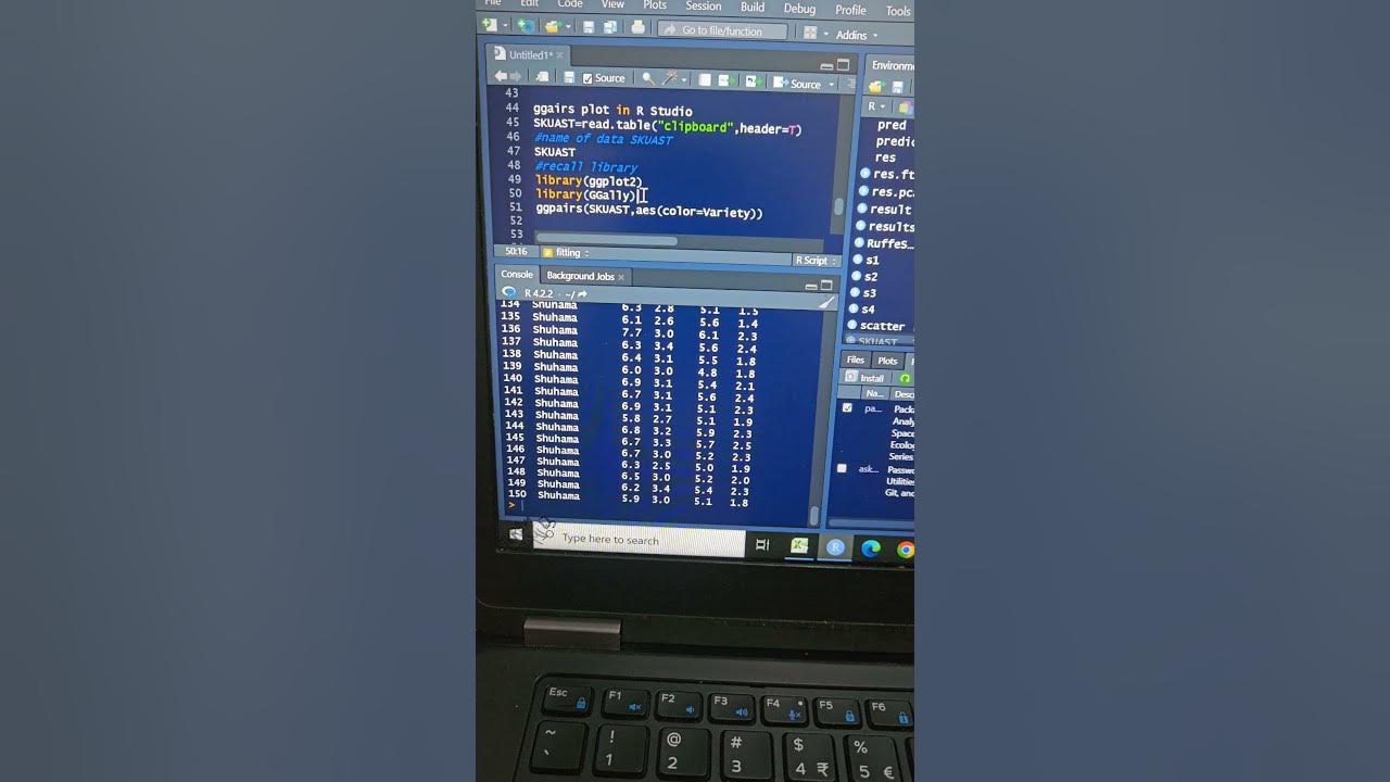 ggpairs plot in R Studio - YouTube